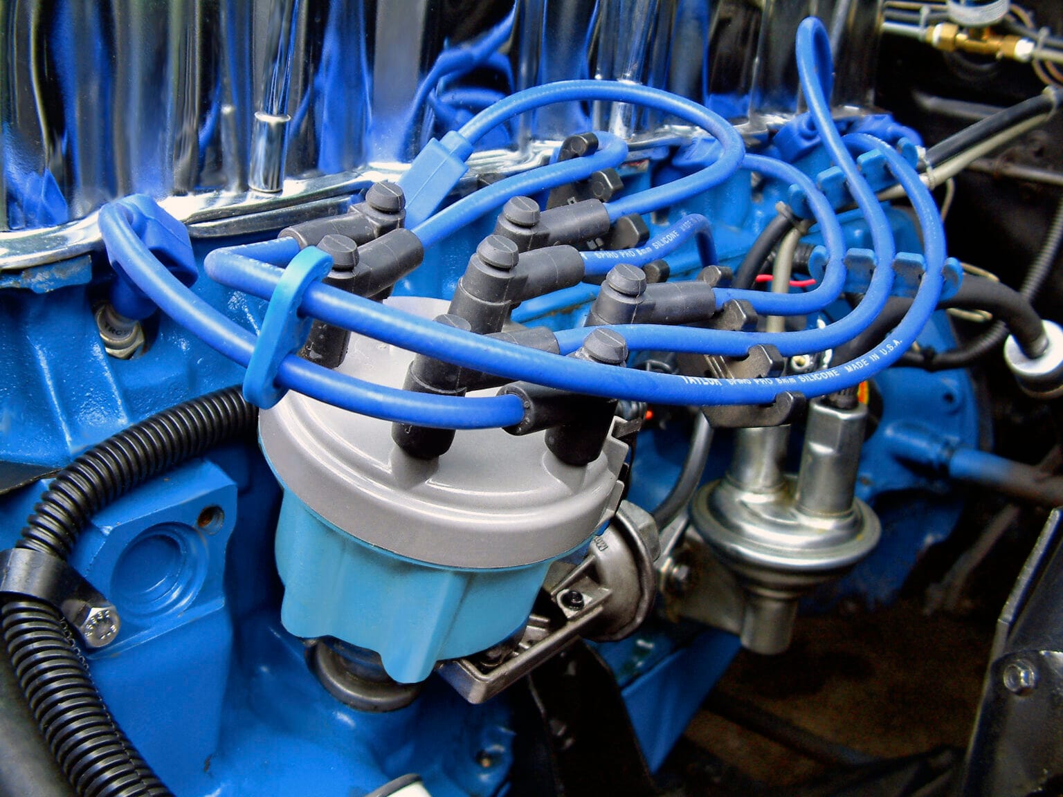 Distributor Problems: Symptoms and Replacement Guide - VehicleBar.Com